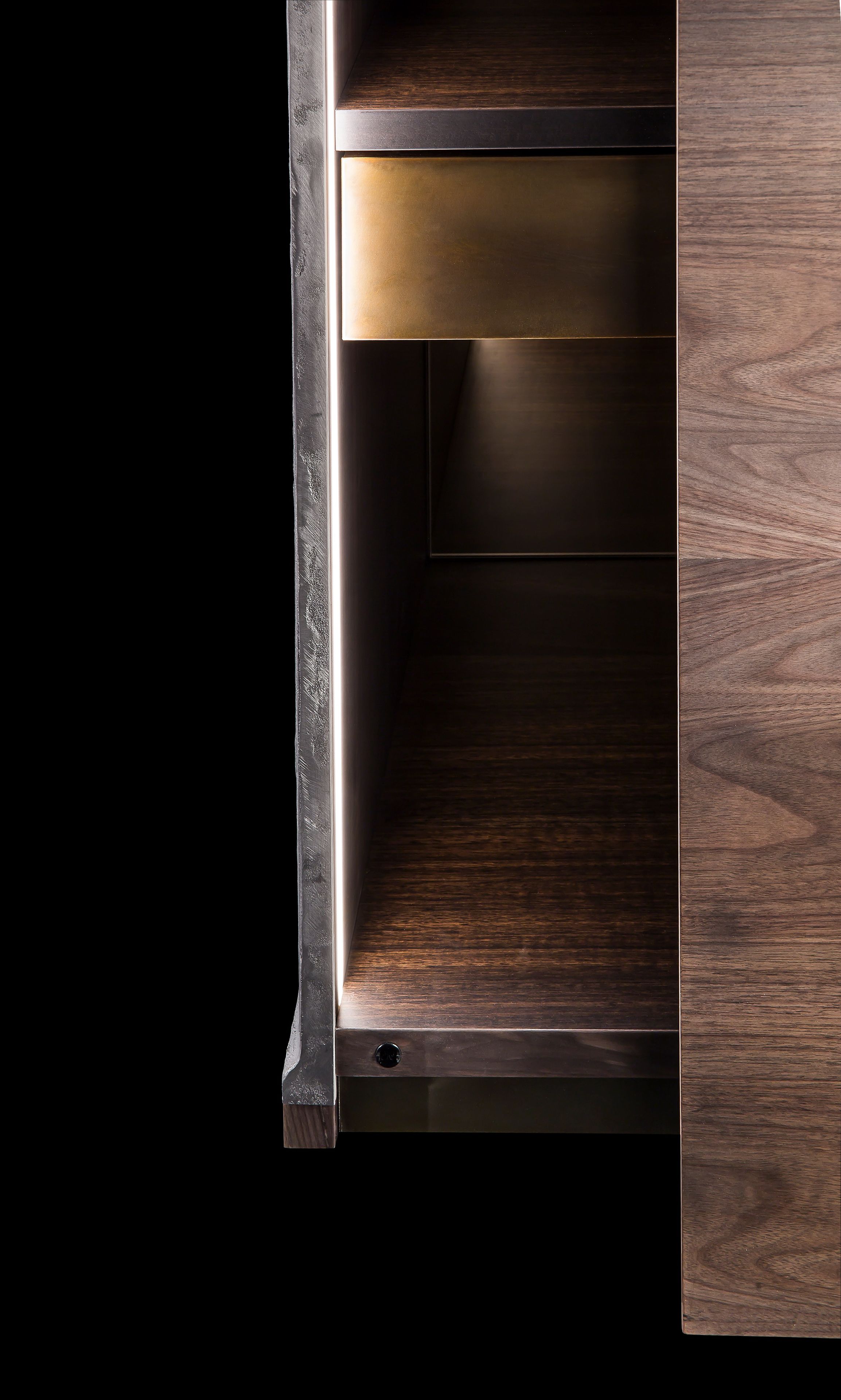 UPPER SIDE By Henge design Massimo Castagna