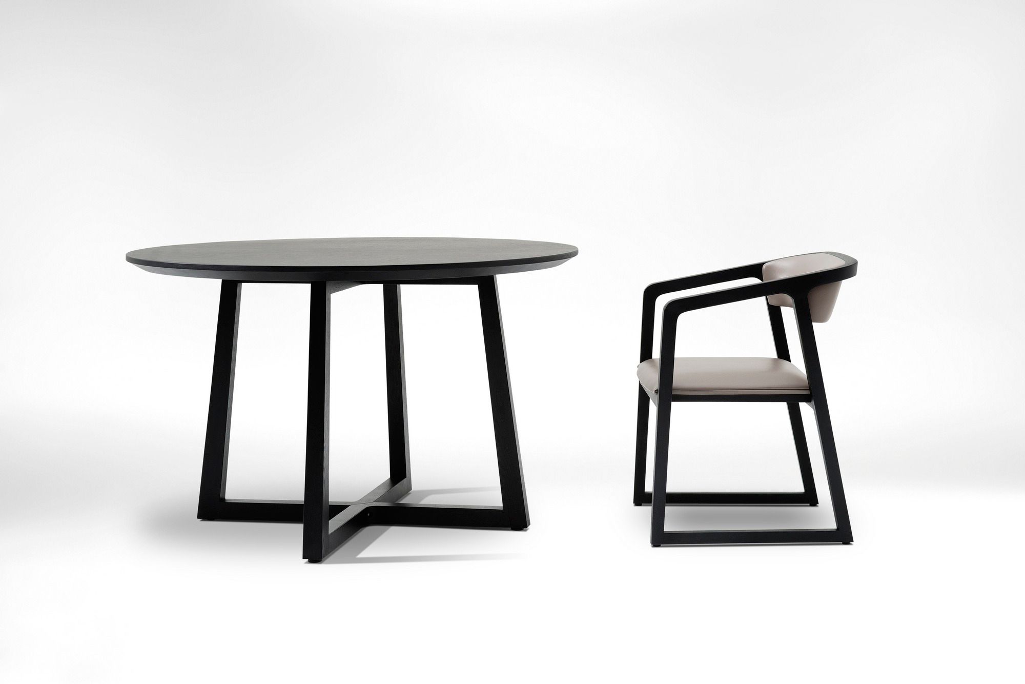 VESSEL 桌子 By CAMERICH