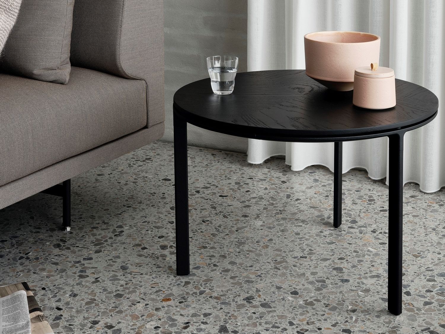 VIPP423 | Marble coffee table By Vipp