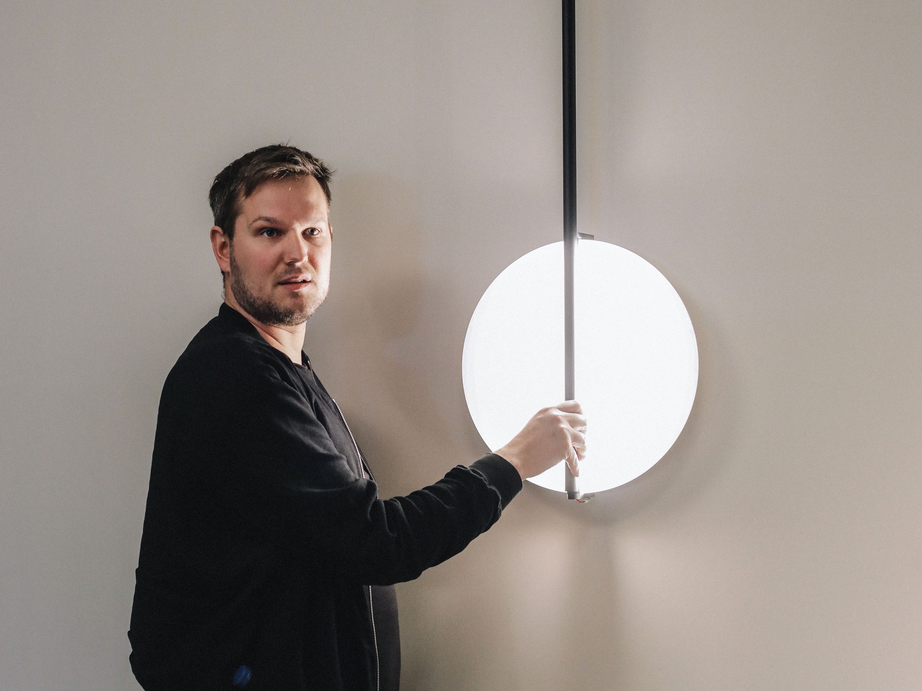 KONTUR | Applique Collection Kontur By Vibia design Sebastian Herkner