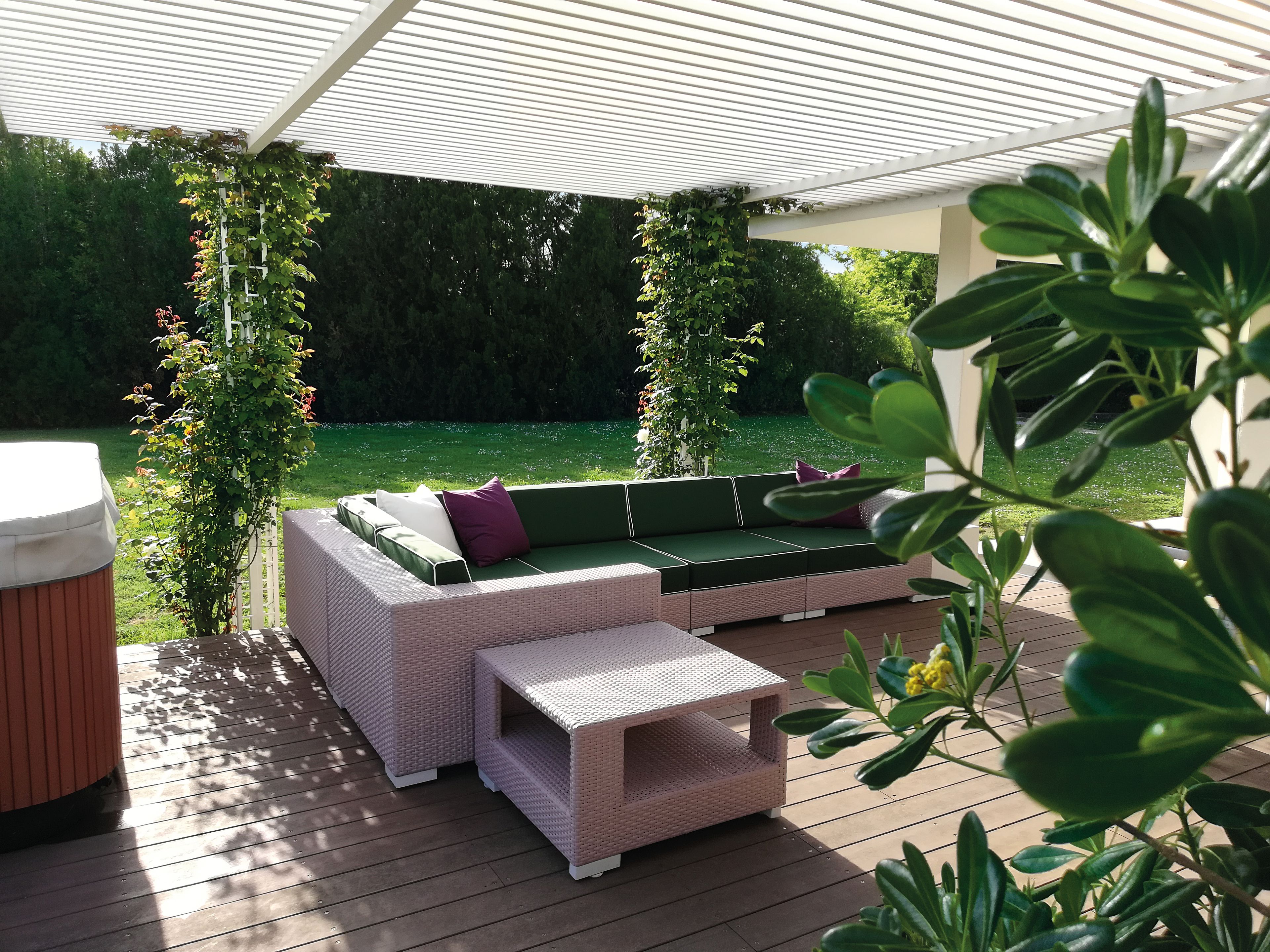 Wall-mounted pergola Wall-mounted aluminium pergola By BLOSS