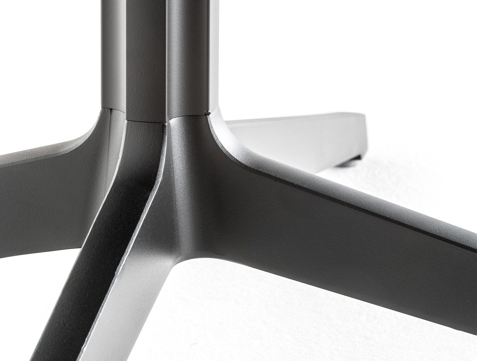 YPSILON 4 4795 Table By Pedrali