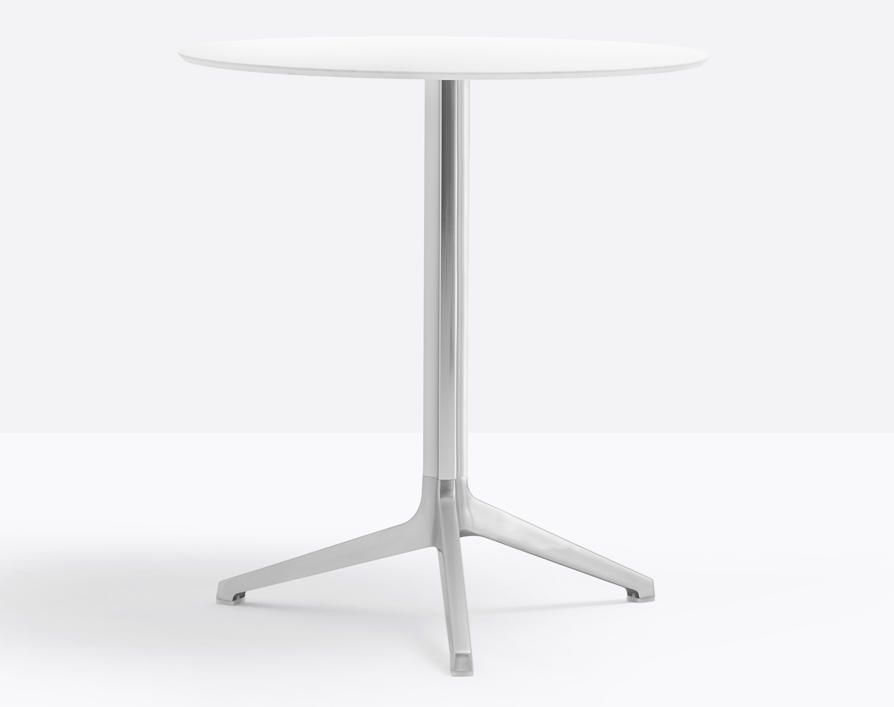 YPSILON 4790 | Round table Ypsilon Collection By Pedrali design Jorge Pensi
