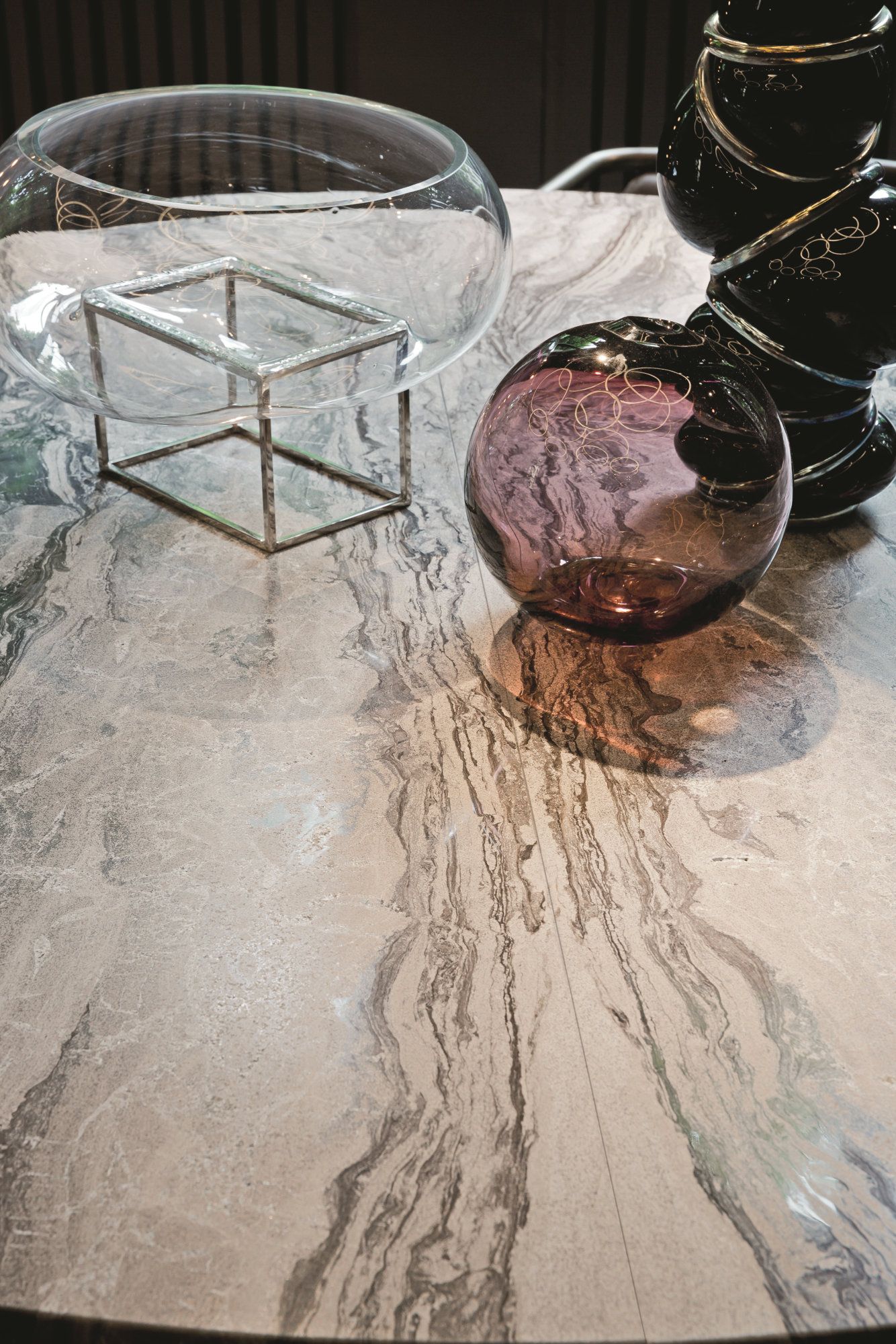 桌子 ZENITH By Henge 设计师Massimo Castagna